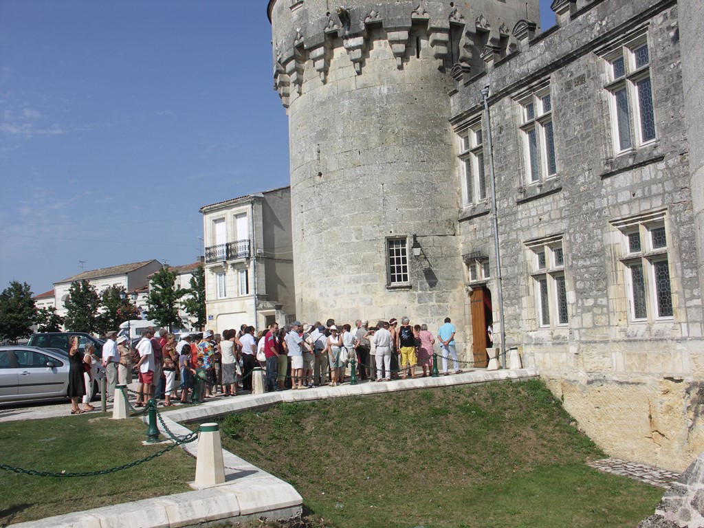 Journée Groupe "Jonzac : château, cognac et tropiques !" - Jonzac Haute ...